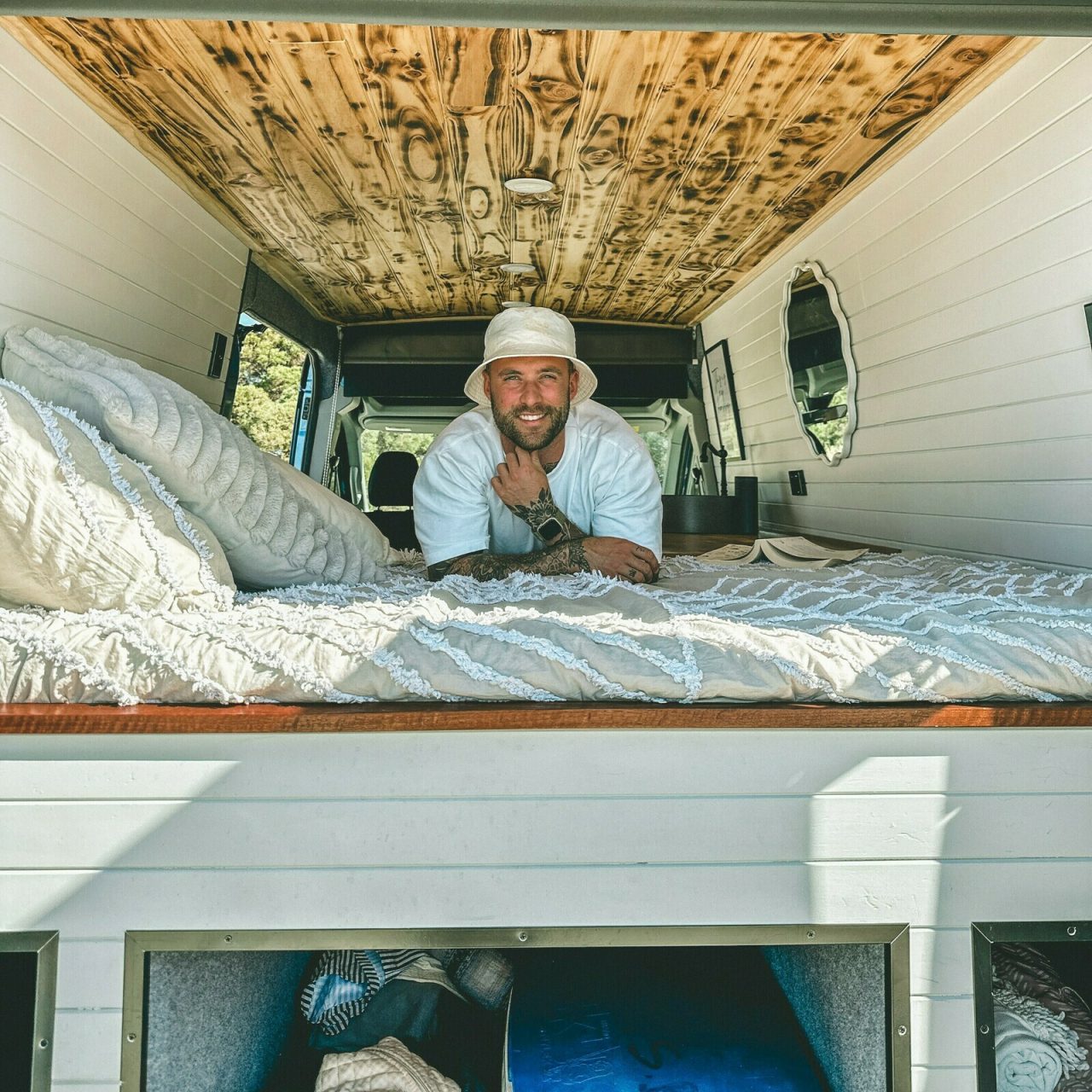 Contact Us: OnlyVans